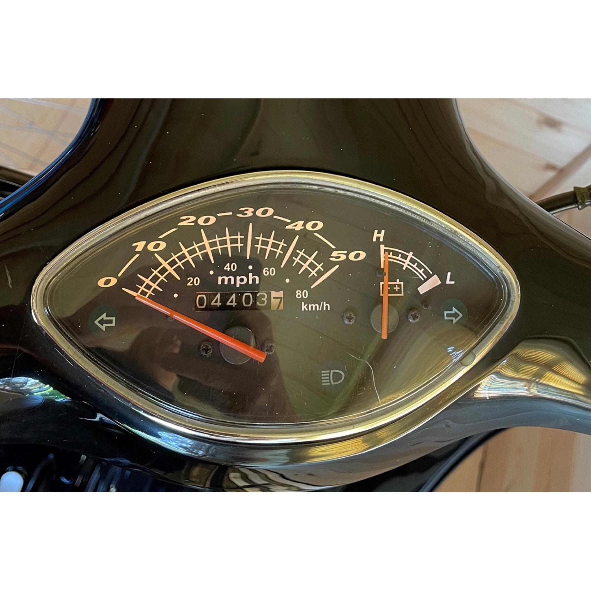 Quazzar eDivine 3kw 28mph 30 mile range Electric Moped