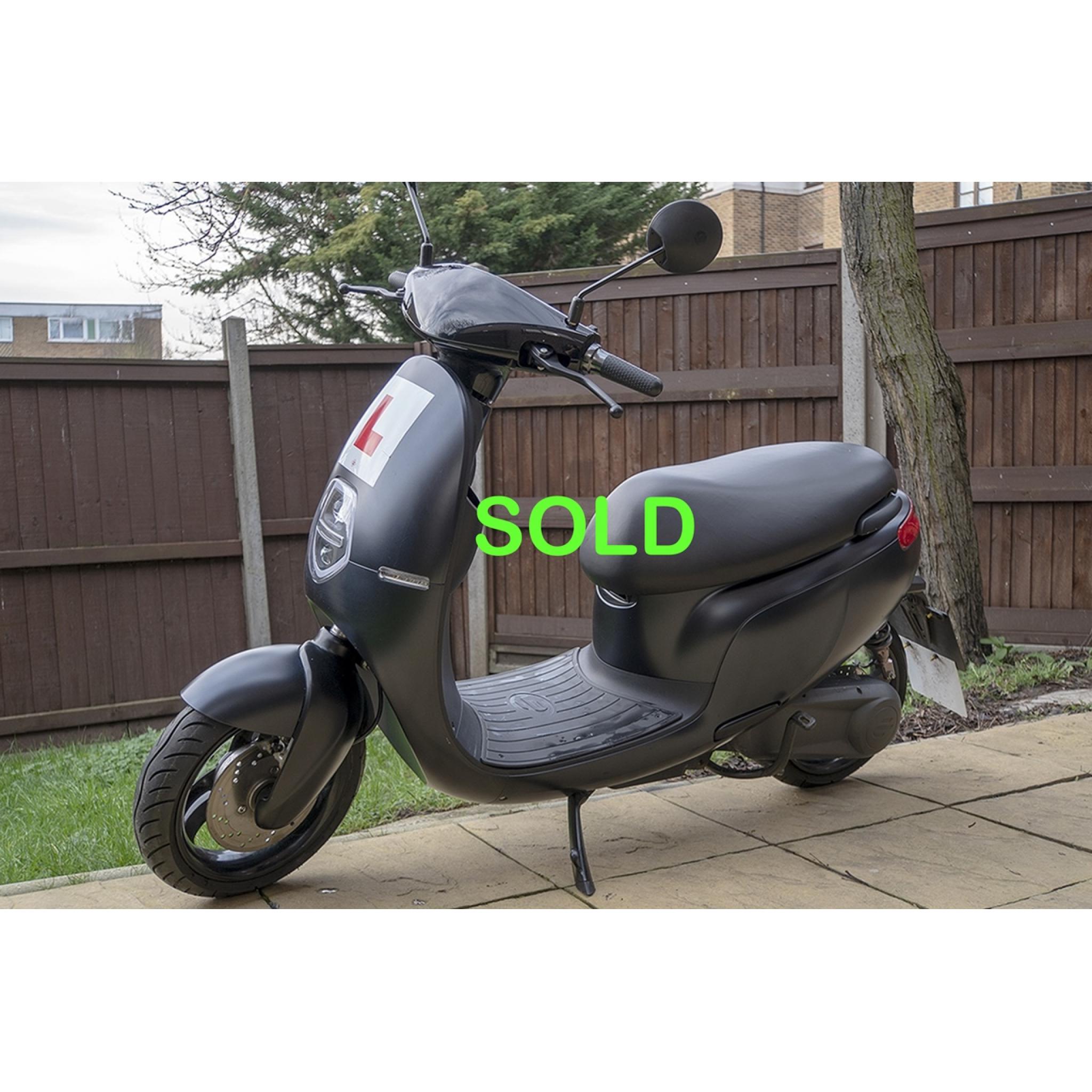 Pre-Owned ECooter ER1 4kw 50mph electric motorcycle