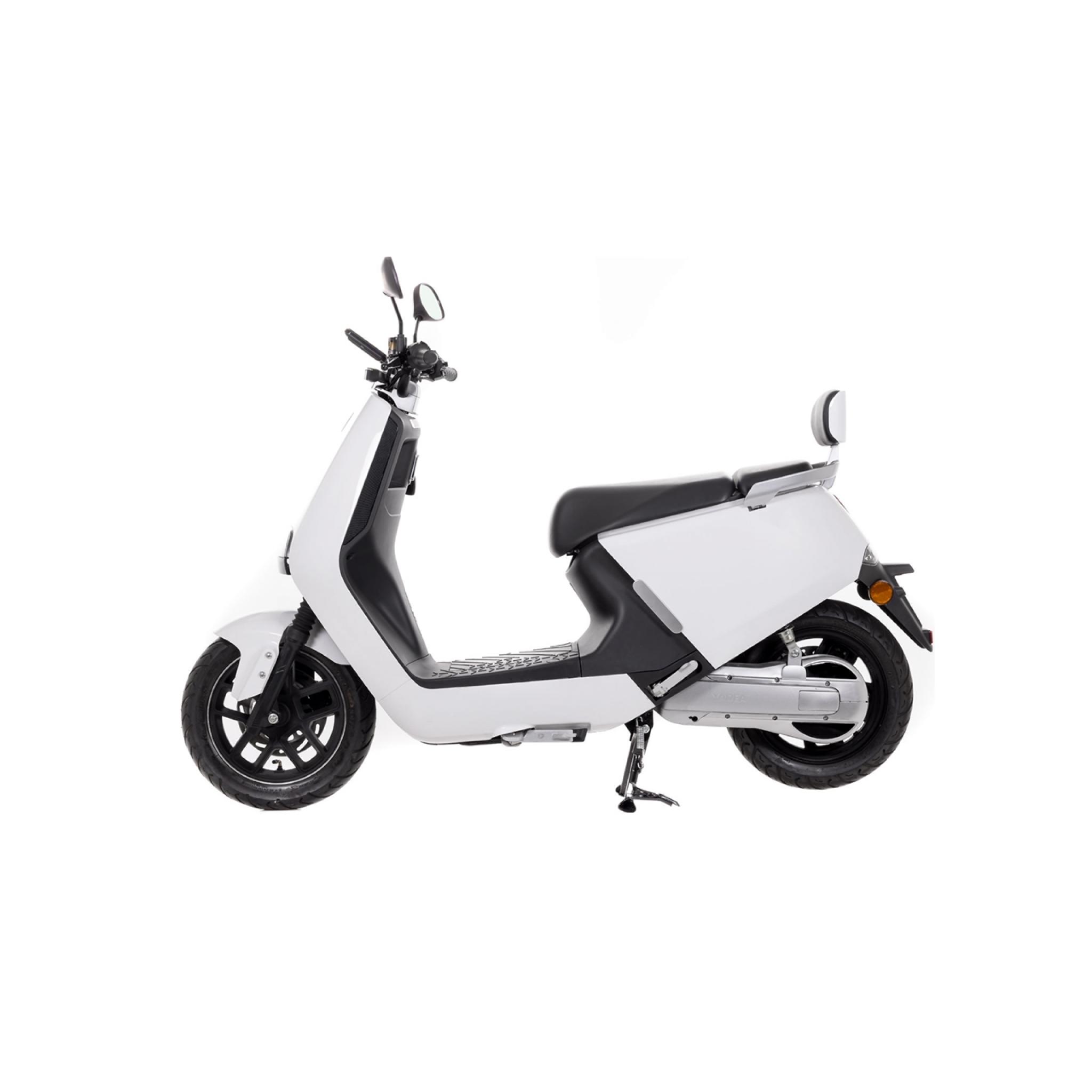 Yadea G5s 4.1kw 50mph Electric Moped. Up to 70 miles