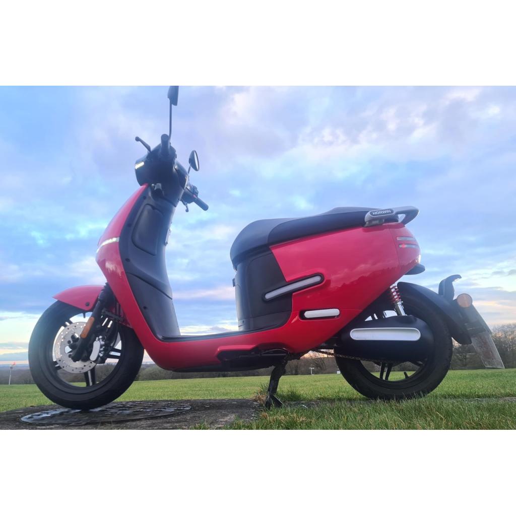 Pre-owned Horwin EK3 Electric Motorcycle. 1200 Miles