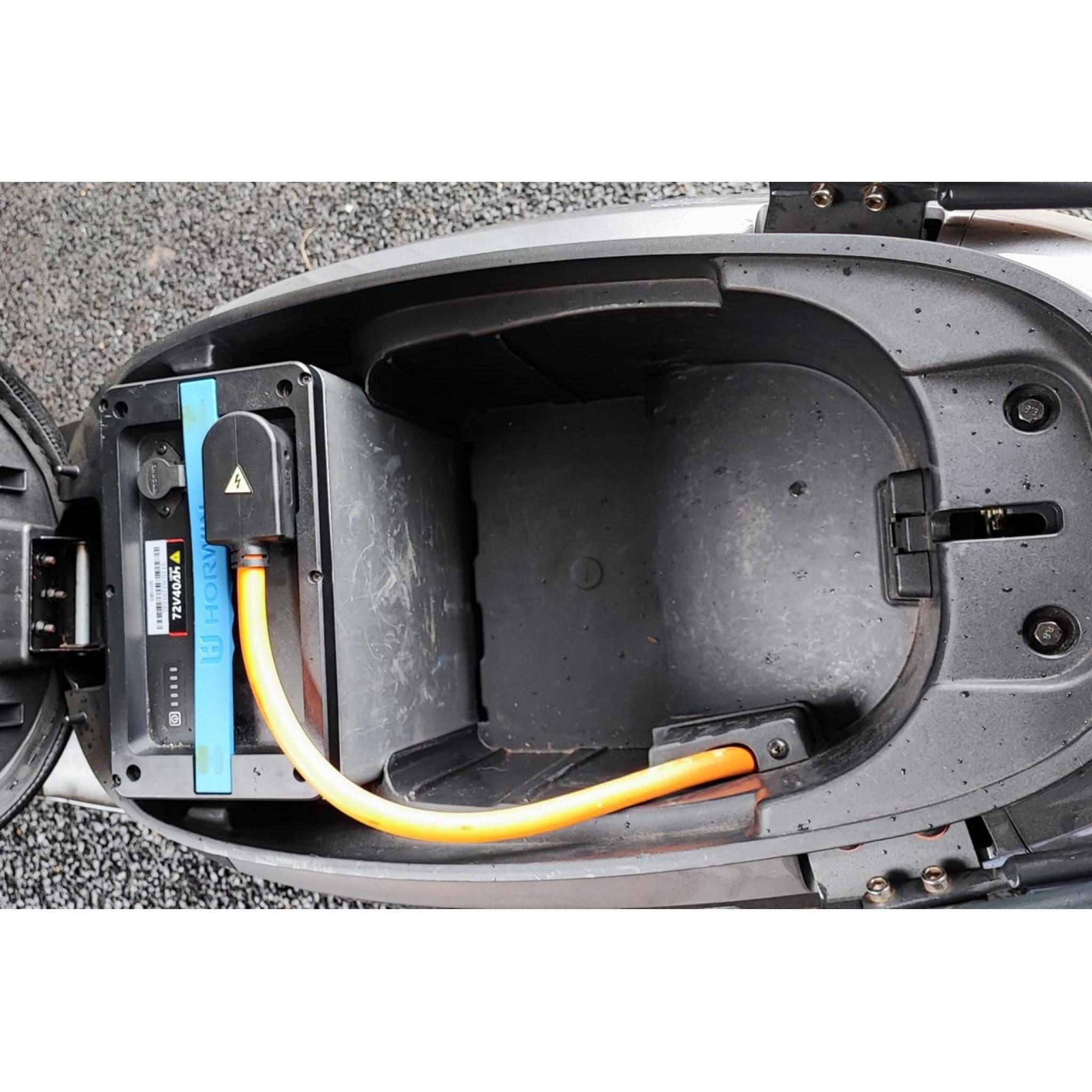 Pre-owned 2 battery Horwin EK3 Electric Motorcycle.