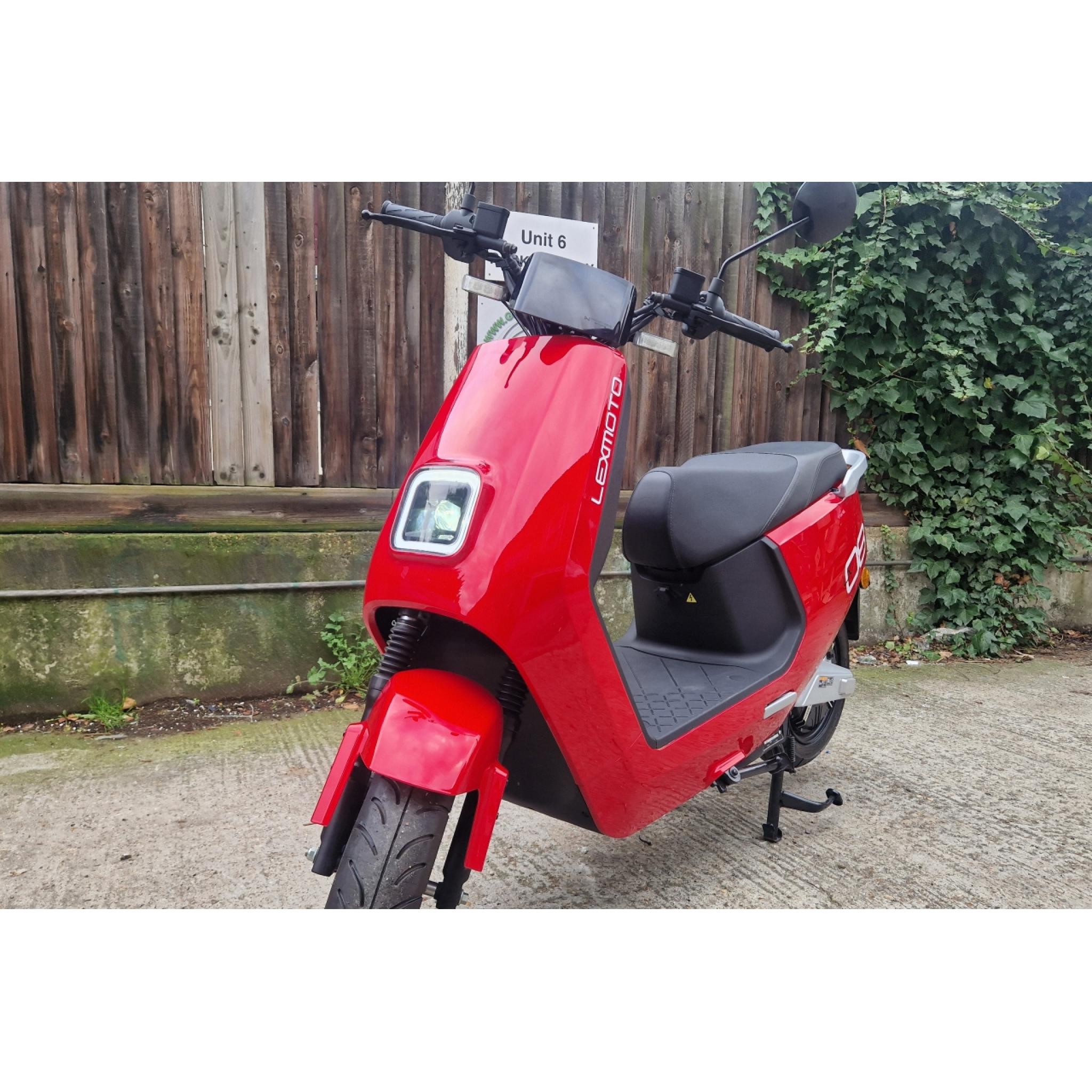 Ex-demo Red Lexmoto LX08 Electric Moped. 45mph, 4kw