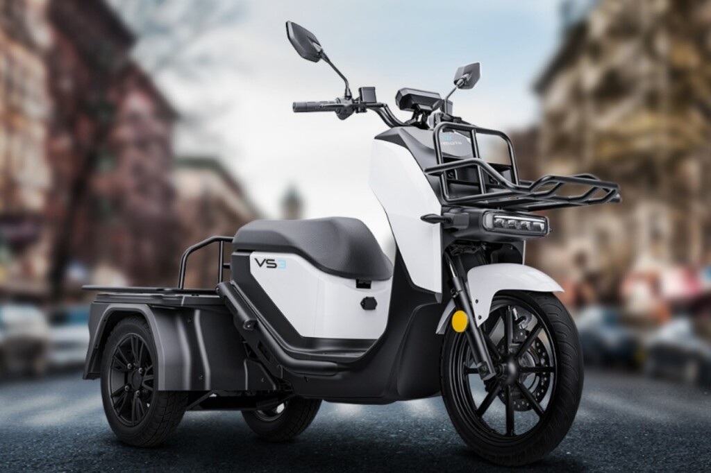 Electric Mopeds | Electric Motorbikes & Motorcycles UK | Green-Mopeds.com